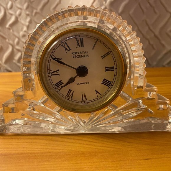 Godinger | Other | Euc Crystal Legends Mantle Clock By Godinger Hand ...